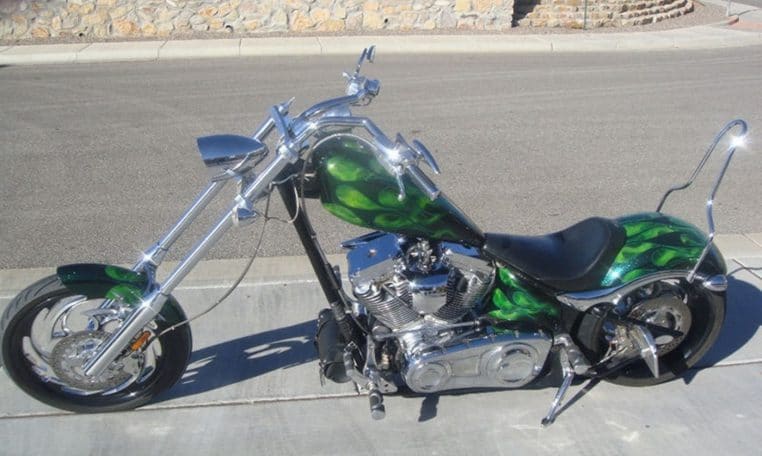 Big Dog Motorcycles K9 Edition Grün Custom Chopper - ABC Hamburg